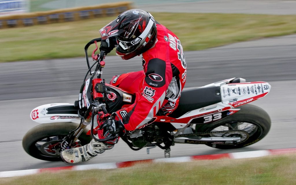 AMA SuperMoto Race at Loudon - CycleVin